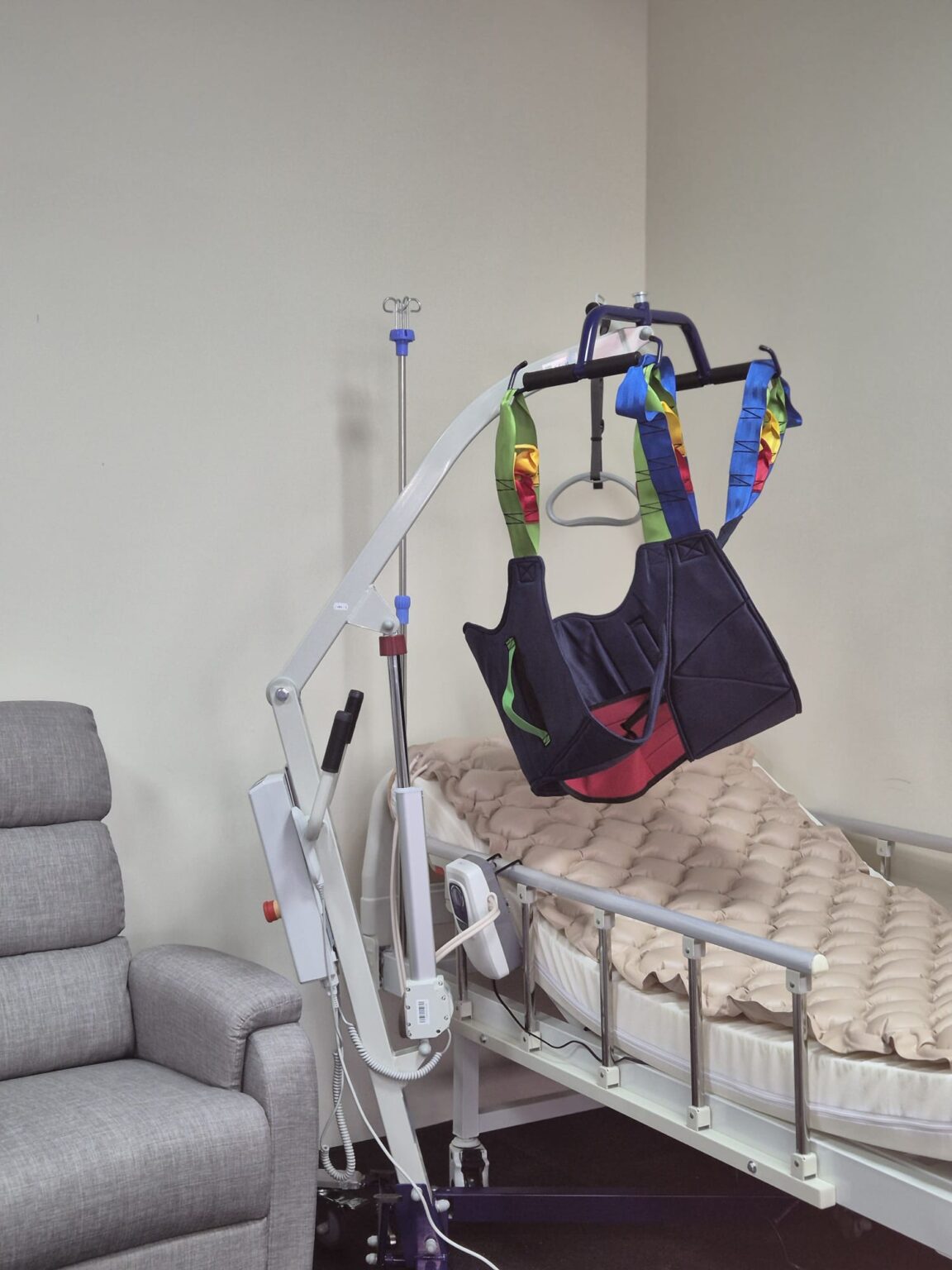 Pat spital medical electric HIPNOS BASIC (Lite) | Adapt RO - Pentru o ...